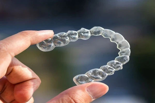 Keeping It Clean: How to Make Your Clear Retainers Feel Brand New ...